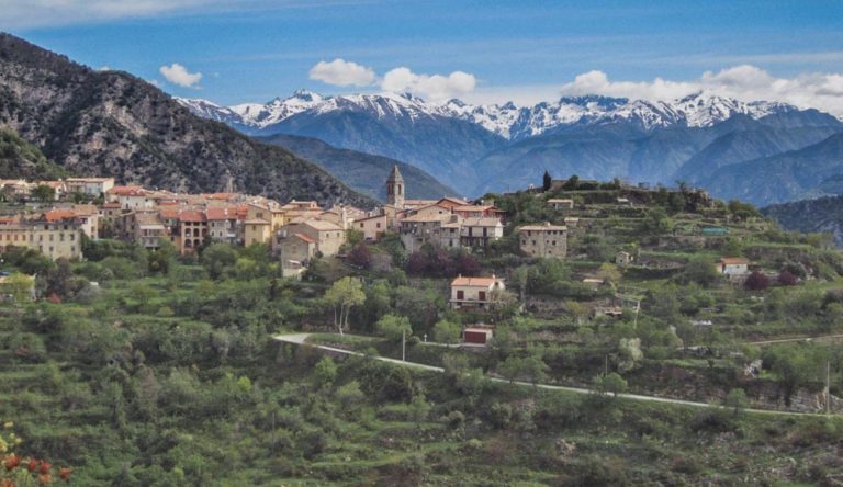 Utelle village perché panoramique du Mercantour – Club Rando 06
